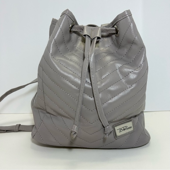 Bella Russo | Bags | Bella Russo Light Gray Backpack Purse Bucket Bag ...